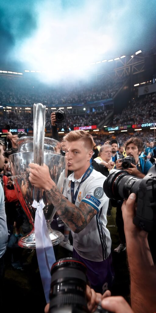 Epic Toni Kroos Focused Wallpaper - 4K UHD Wallpapers